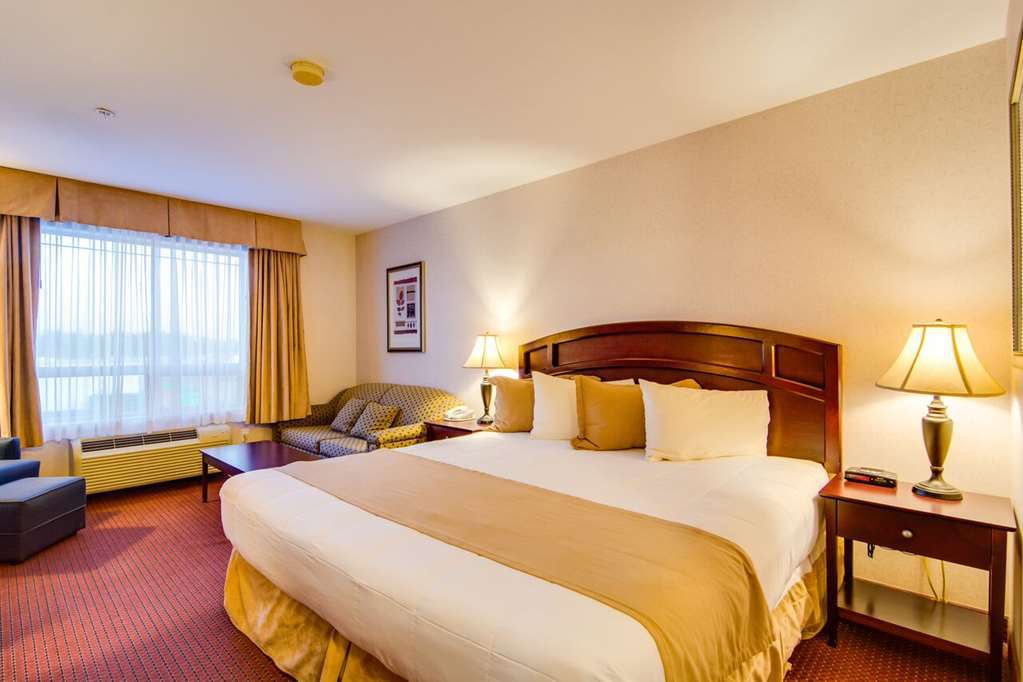 PEAVINE INN AND SUITES HIGH PRAIRIE | ⋆⋆ | CANADA | SEASON DEALS FROM $116